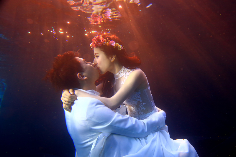 感謝新人(Shinyuh Lin)評價:水中婚紗的絕美選擇－伊頓婚紗工作室【 拍攝婚紗 】[推薦台北伊頓工作室] - 伊頓婚紗攝影工作室 拍婚紗/全家福照/閨蜜婚紗 - udn部落格